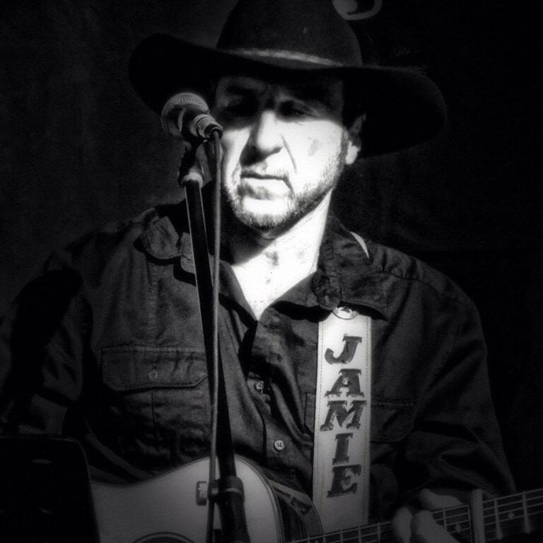 Robertson Public House & Kitchen - Southern Highlands - The Robo Pub